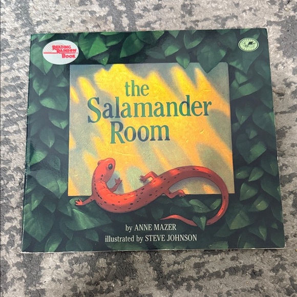 Scholastic | Toys | The Salamander Room Book | Poshmark